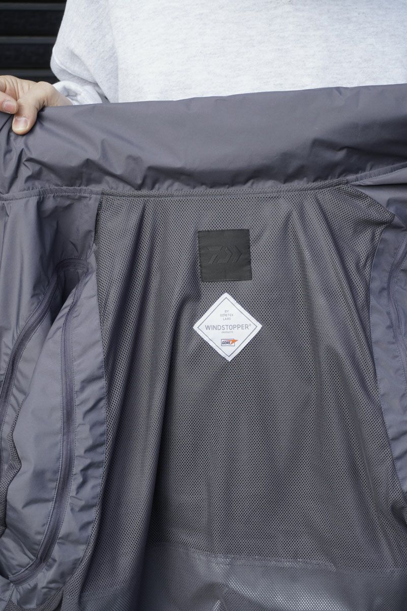 MENS】GORE-TEX WINDSTOPPER® TECH 2WAY WINDBREAKER MENS】GORE-TEX WINDSTOPPER® TECH 2WAY WINDBREAKER